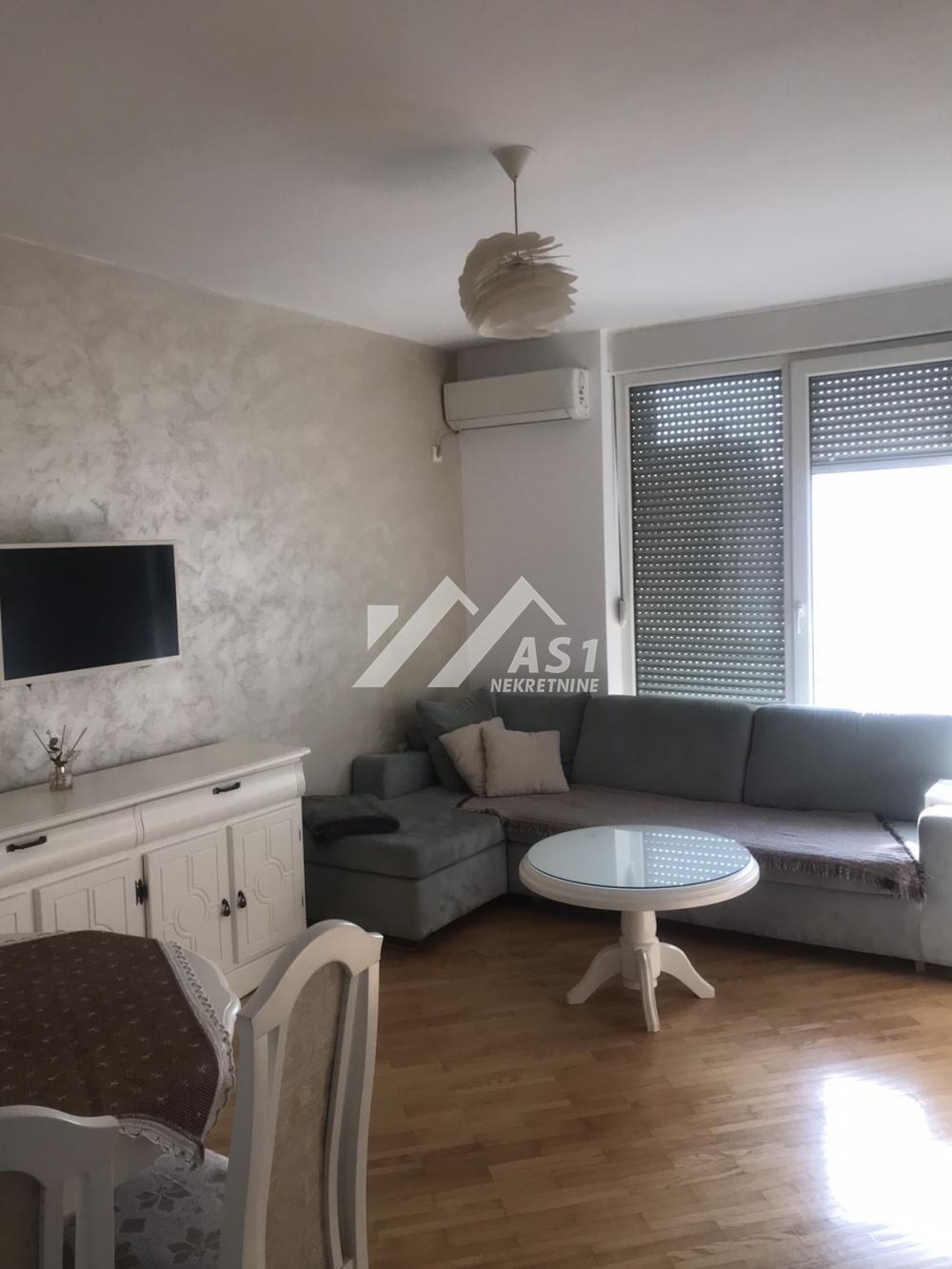 IZDAJE SE JEDNOIPOSOBAN STAN NA ROTKVARIJI-pet friendly ID#5807
400 €