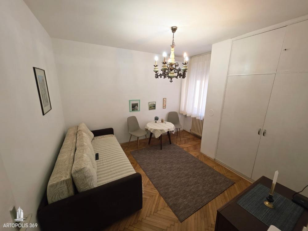Garsonjera, Kneza Miloša, izuzetna lokacija ID#1005
360 €