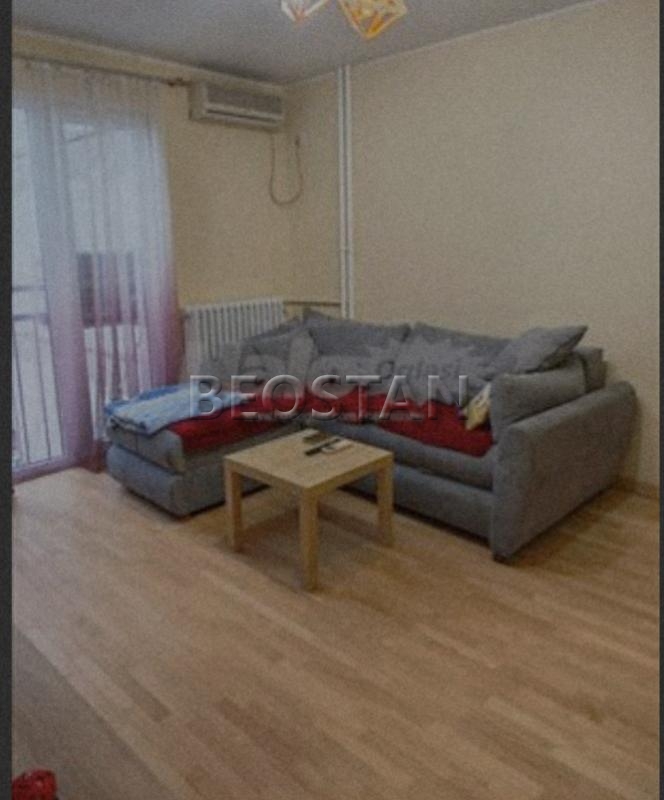 Novi Beograd - Blok 63 #66381
650 €