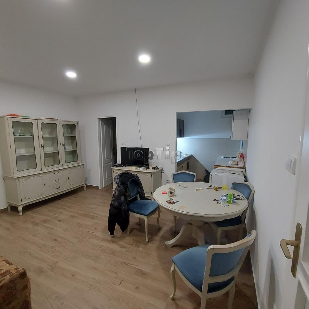 ČETVOROSOBAN STAN U CENTRU ID#660
165.000 €