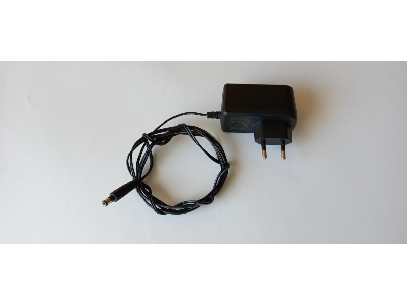 Ispravljač 12V 1.5A