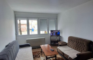 Iznajmljujem Stan-Apartman, Vašarište, Kragujevac Grad