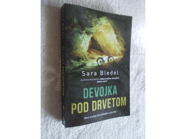 DEVOJKA POD DRVETOM – SARA BLEDEL