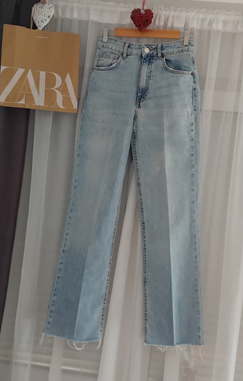 Zara perfektne farke ravnih nogavica S 36
