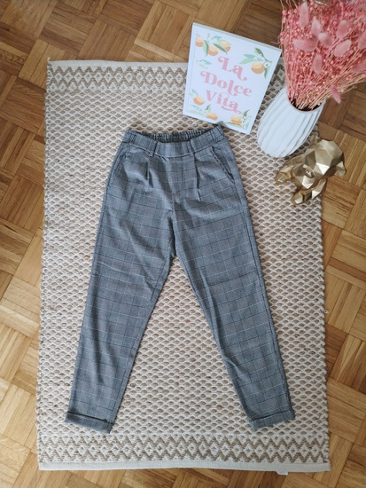 Bershka pepito pantalone
