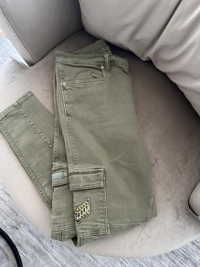 Superdry pantalone/farmerke