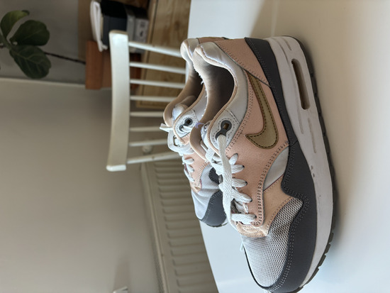 Nike air max ONE