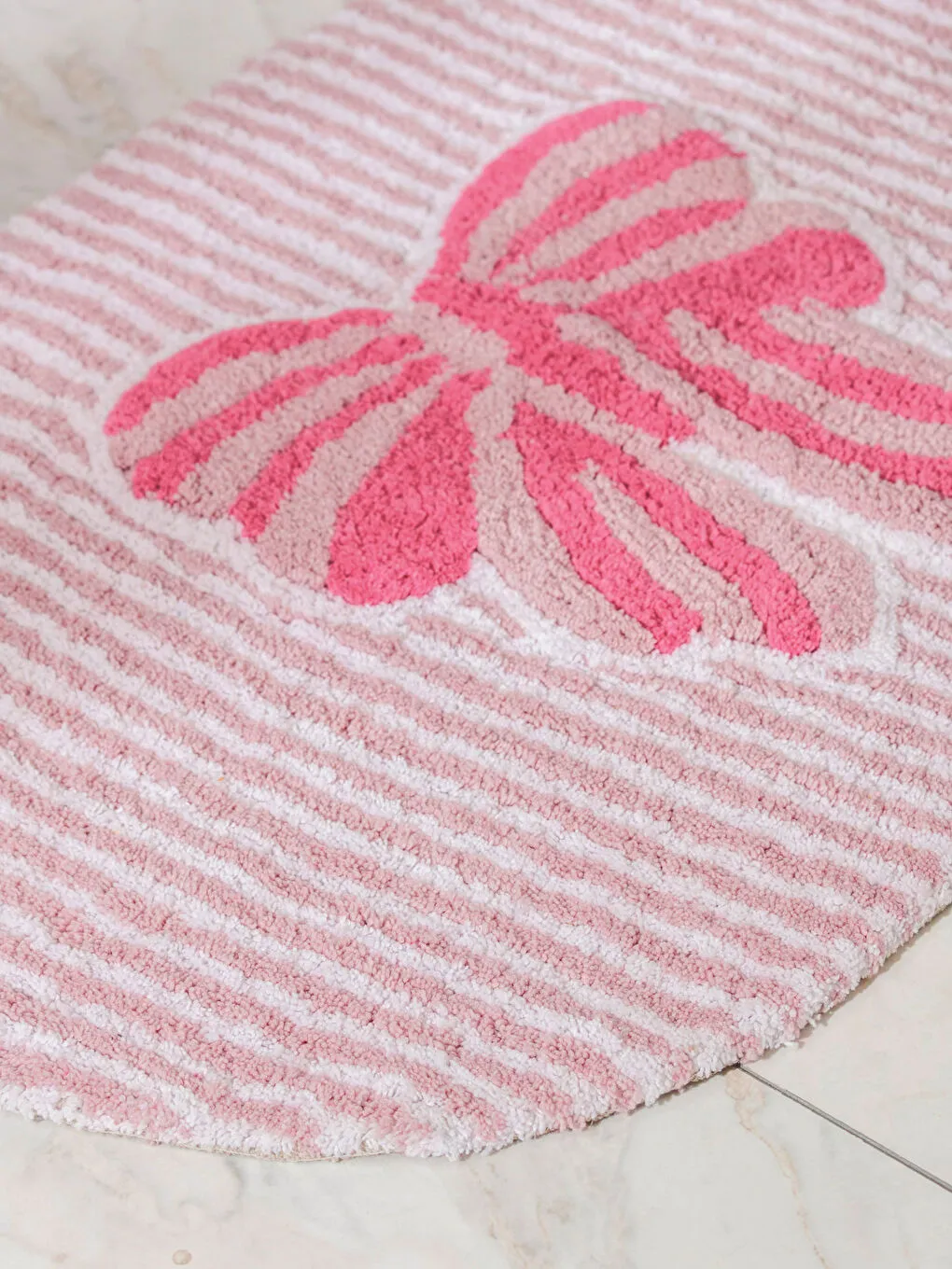LCW HOME Plišana Prostirka Za Kupatilo Sa Mašnom 50x80 Cm