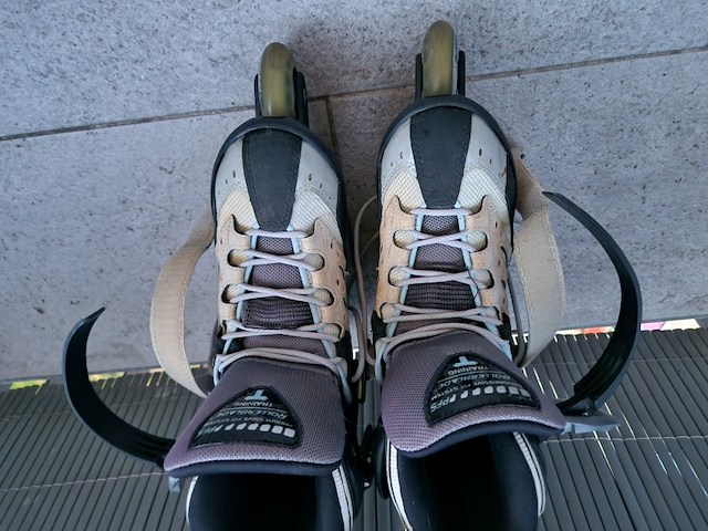 Roleri Rollerblade
