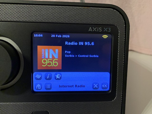 Revo Axis X3 internet radio
