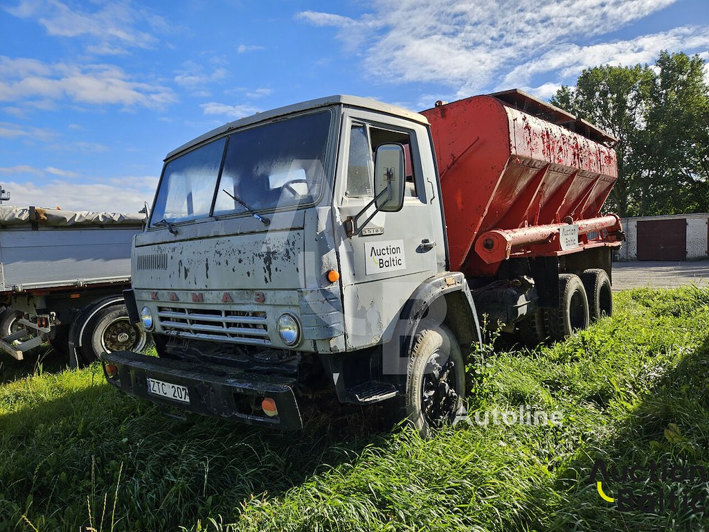 Prodaje se KamAZ 55102 kiper na aukciji