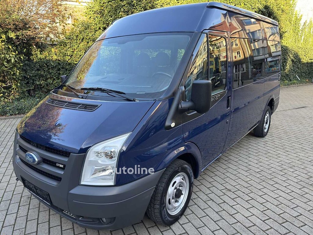 Prodaje se Ford Transit minibus furgon na aukciji