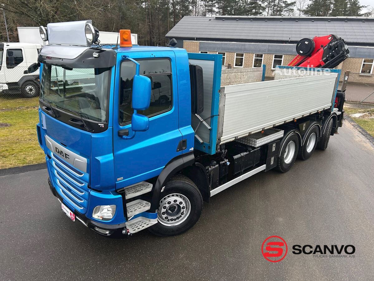 DAF CF 530 kamion s ravnom platformom