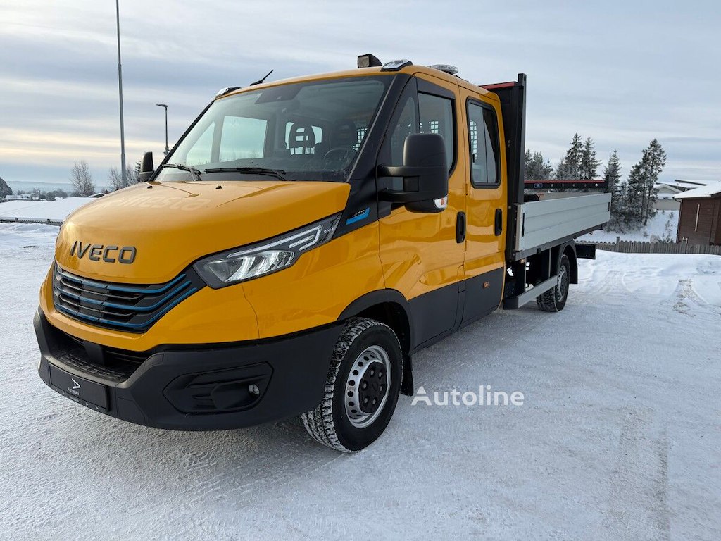 Prodaje se IVECO 42S14E kamion s ravnom platformom na aukciji