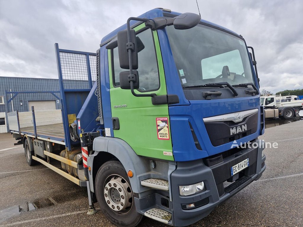 MAN TGM 18.290 kamion s ravnom platformom