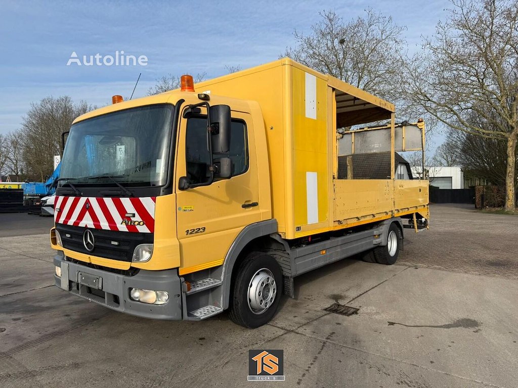 Mercedes-Benz ATEGO 1223 EURO 3 - 12 TON - MANUAL - BELGIUM TRUCK - CONSTRUCTI kamion s ravnom platformom