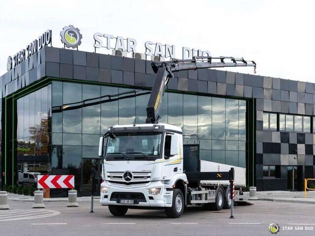 Mercedes-Benz AROCS 2532 6x2 PALFINGER PK 22002 kamion s ravnom platformom