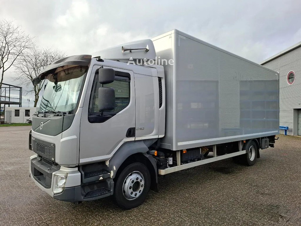 Volvo FL 240 / ONLY:340697 KM / BIG PLATFORM 2TON / TUV:29-01-2026 / L kamion furgon