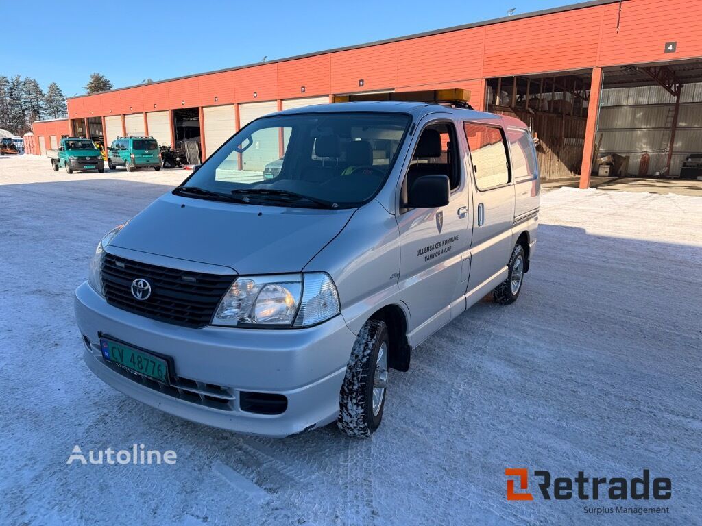 Prodaje se Toyota HIACE 4WD kombi minibus na aukciji