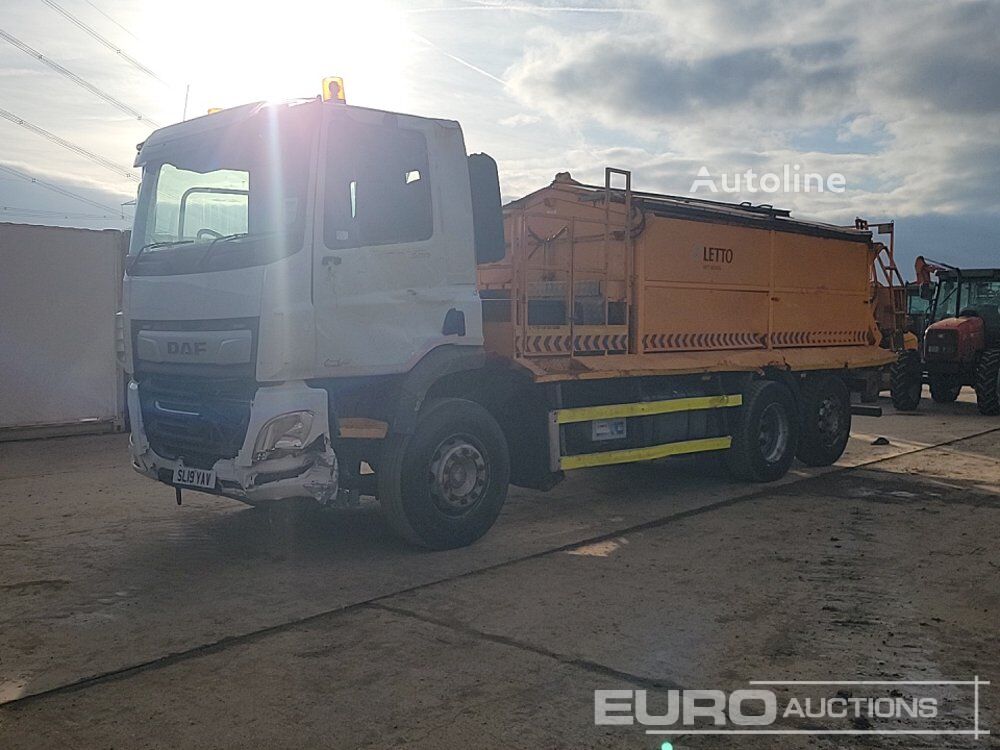 Prodaje se DAF CF 300 kamion furgon na aukciji