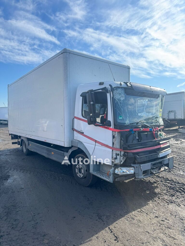 Mercedes-Benz Atego 818 kamion furgon nakon udesa