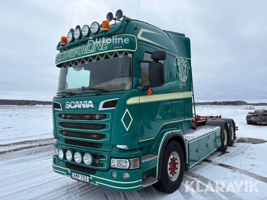 Prodaje se Scania 560 rol kiper sa kukom na aukciji