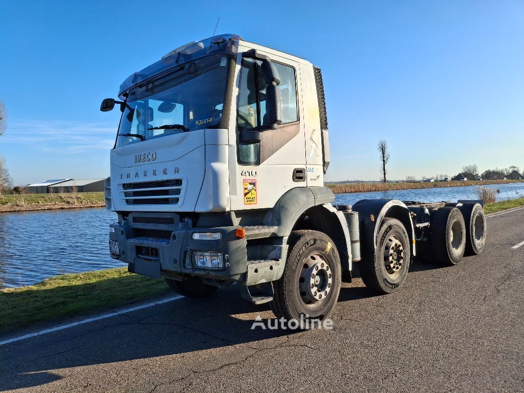 IVECO TRAKKER 410 8X4 kamion rol kiper