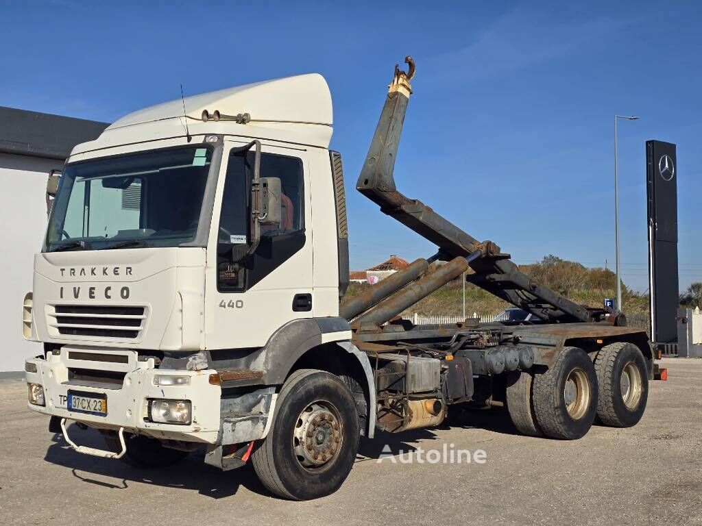 IVECO Trakker 440 kamion rol kiper