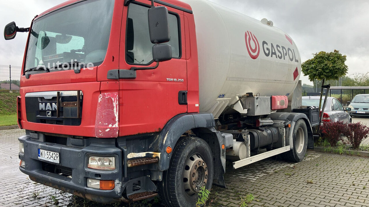 MAN TGM 18.250 4x2 15412 Liter Gas tank truck kamion za transport gasa