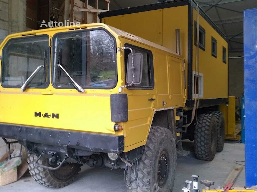 Prodaje se MAN KAT 7TMIL 6x6 terenski autobus na aukciji