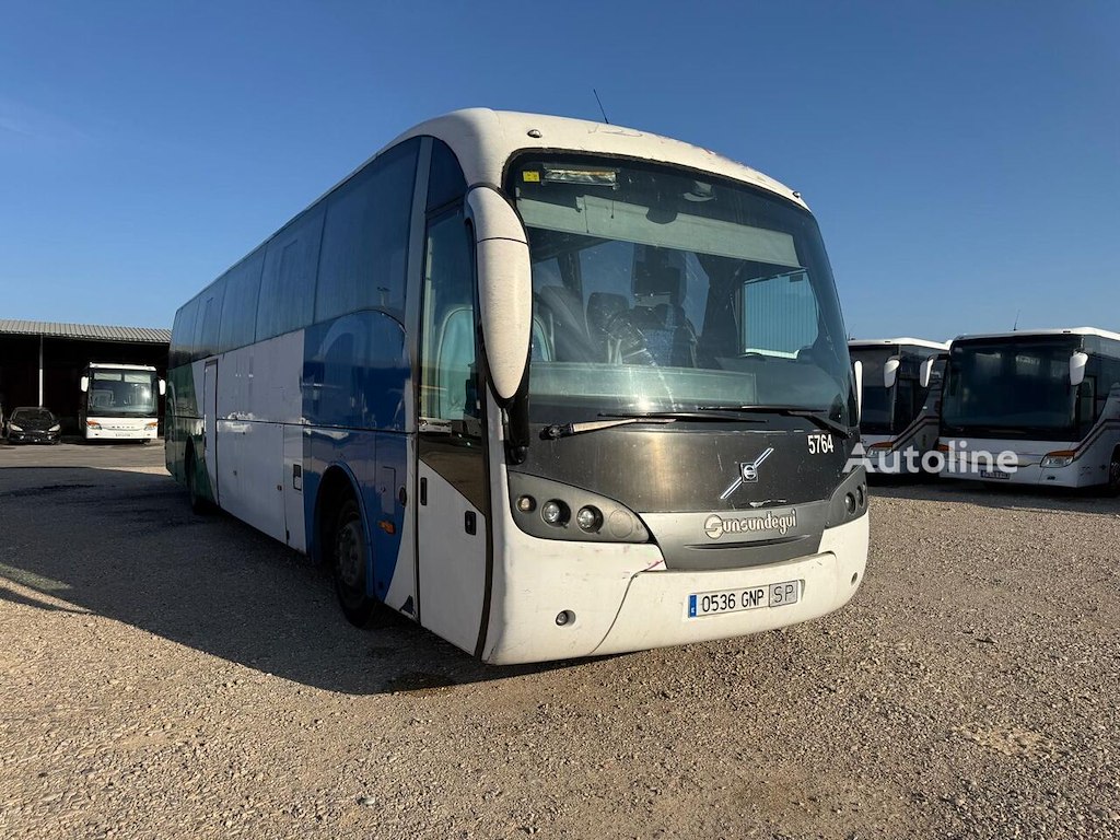Volvo B9R turistički autobus