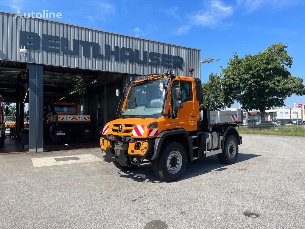 Mercedes-Benz Mercedes-Benz Mercedes Benz Unimog U 427 Top Ausstattung univerzalna komunalna mašina