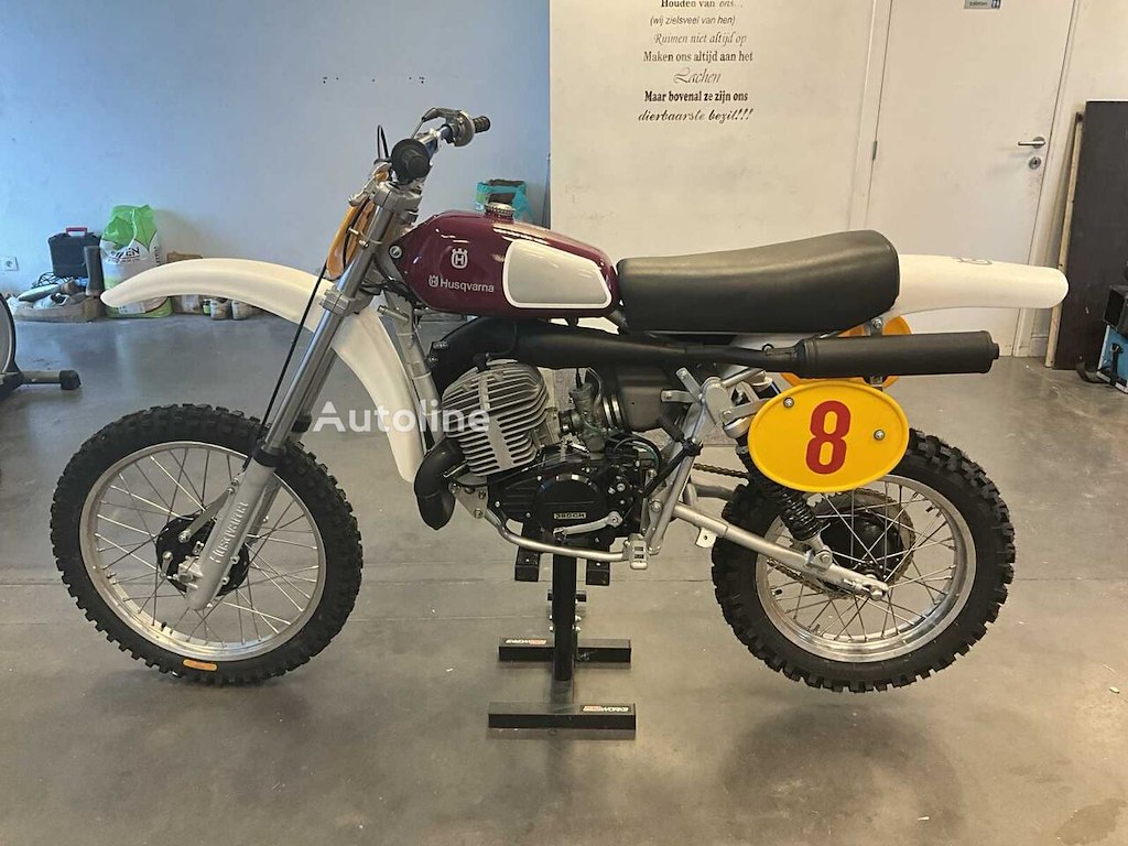Prodaje se Husqvarna 390CR motocikl na aukciji
