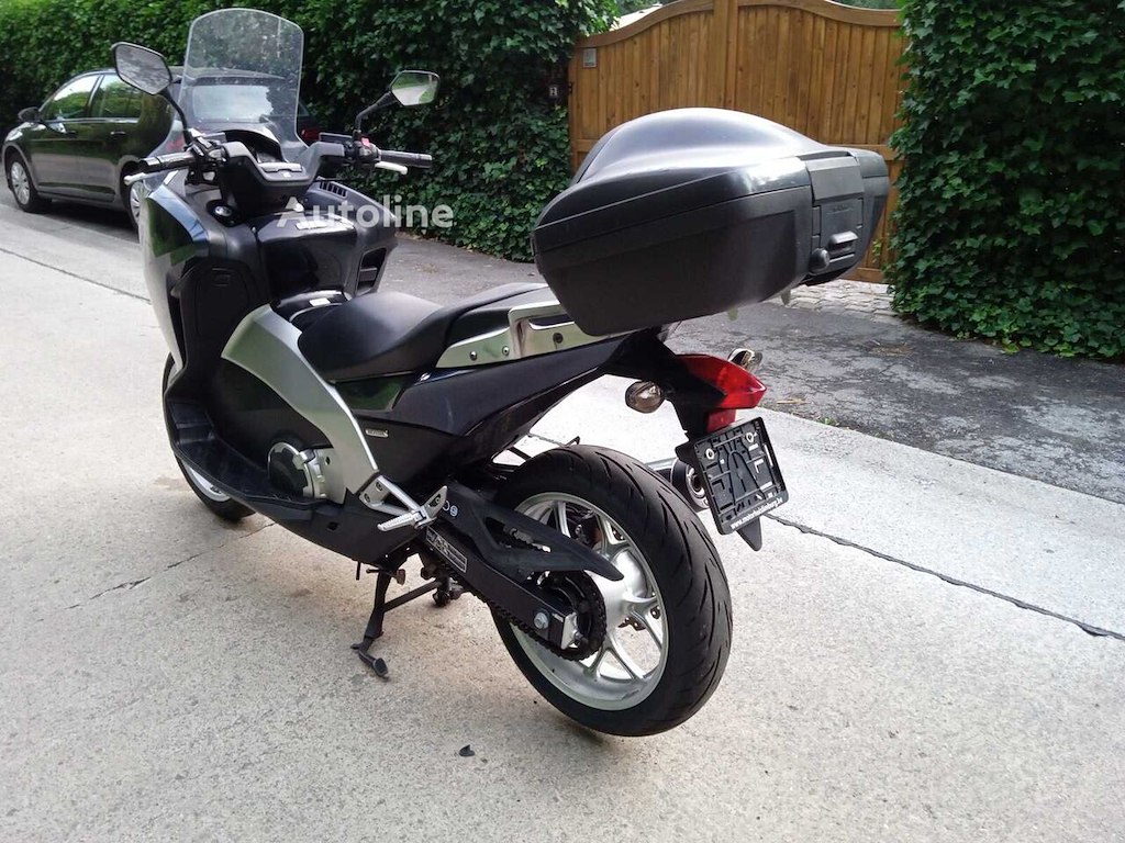 Prodaje se Honda intergra nc 700 motocikl na aukciji