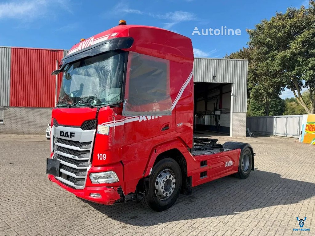 DAF XF450 FT / ENGINE RUNNING / ONLY:132521 KM / HYDRAULICS / DIGITA tegljač nakon udesa
