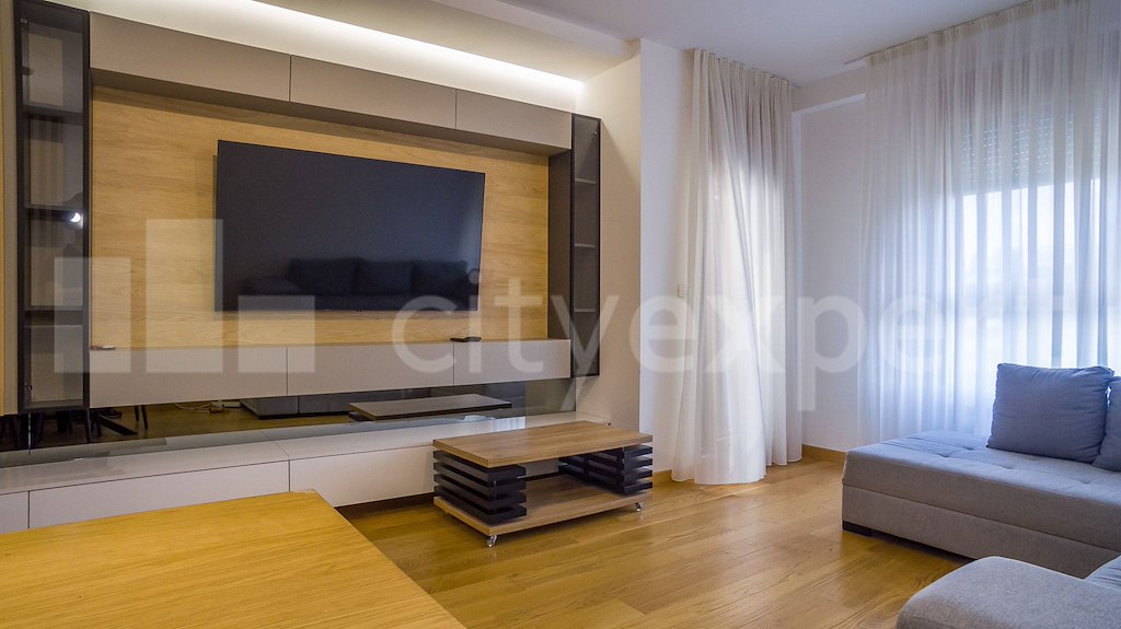 Stan za izdavanje BEZ PROVIZIJE: Trosoban, 79m², Tadije Sondermajera, Novi Beograd - 1600€