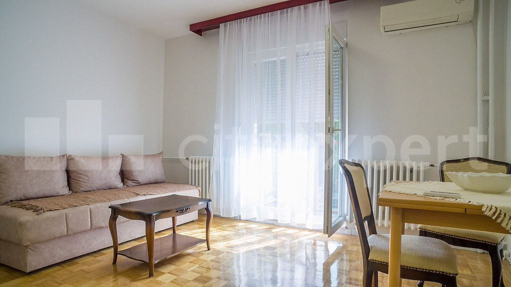 Stan Izdavanje Novi Sad Bez skrivenih troškova - 21m², Maksima Gorkog, Novi Sad - 300€
