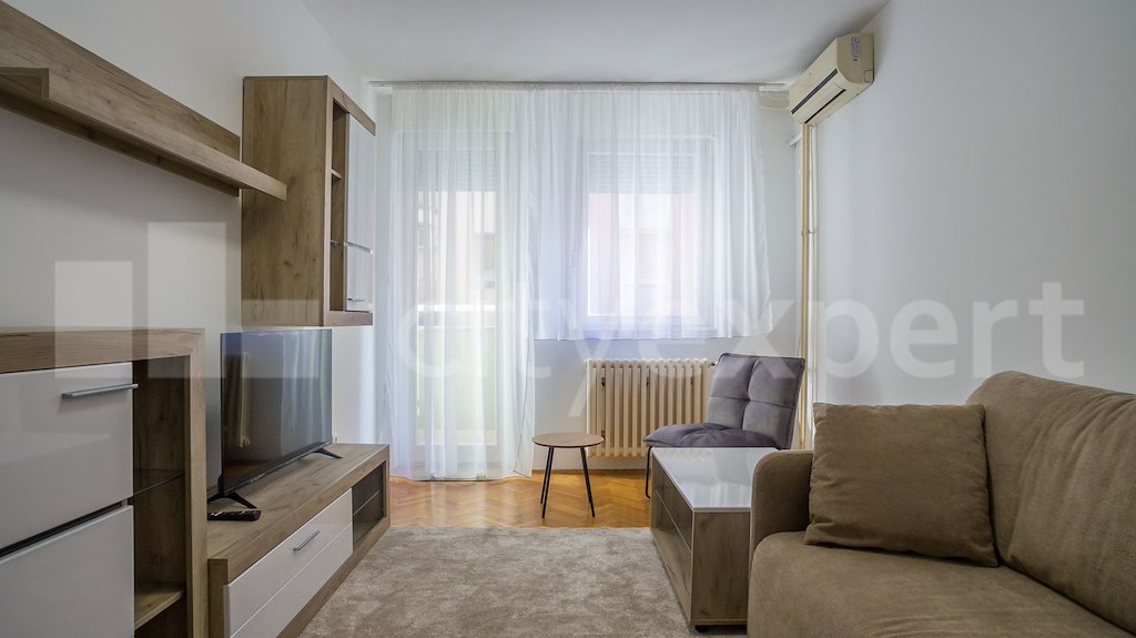 Stan Izdavanje Novi Sad Bez provizije - 43m², Petra Drapšina, Novi Sad - 450€