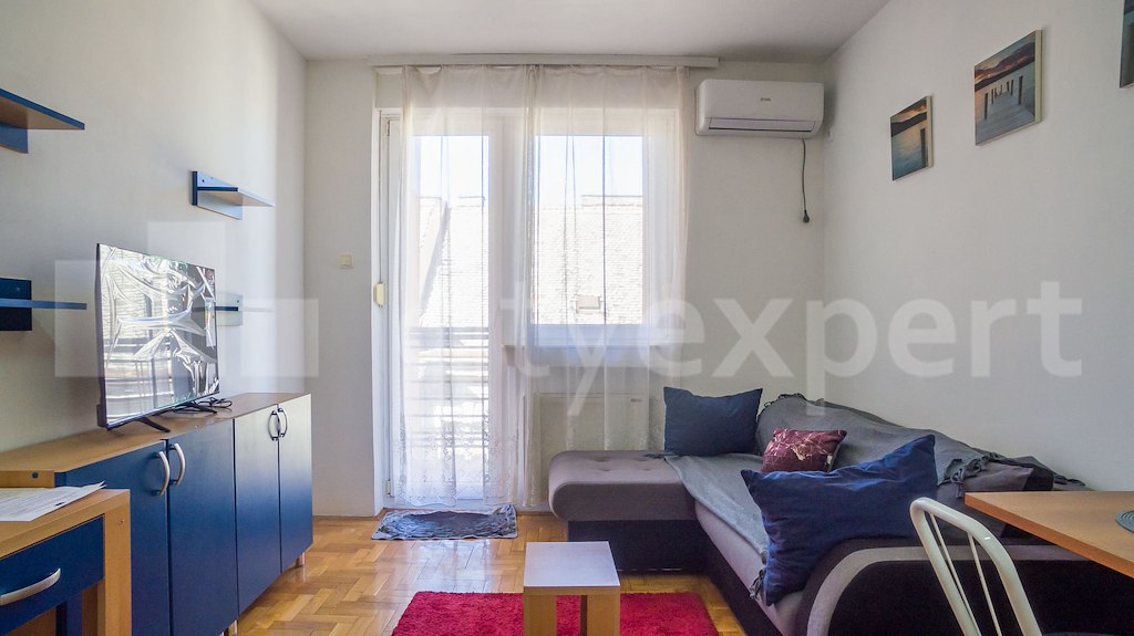 Stan Izdavanje Novi Sad Bez provizije - 24m², Vuka Karadžića, Novi Sad - 310€