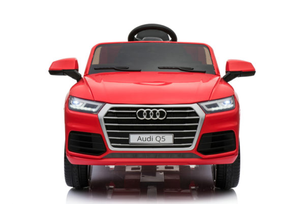 AUDI Q5 2025 LICENCIRANI MODEL – CRVENI