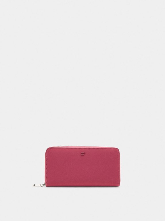 WALLET WITH SOFT TEXTURE WITH ZIPPER CLOSURE