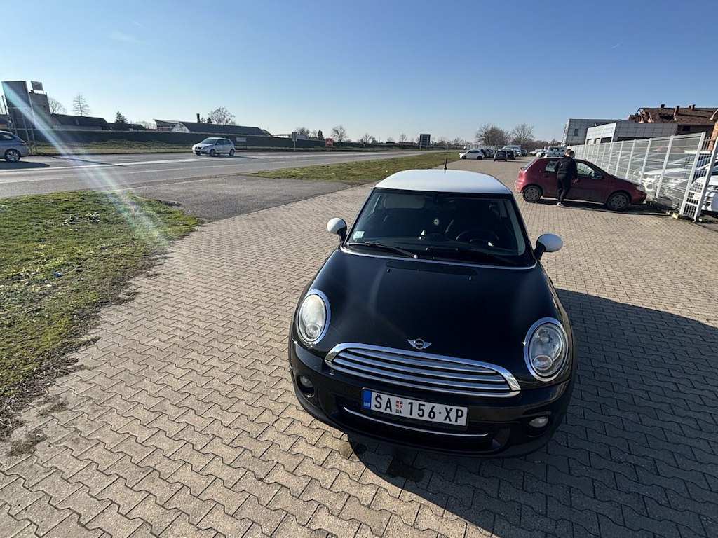 2013 MINI COOPER 1.6D