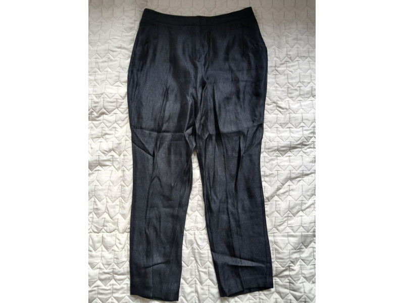 Marks&Spencer crne sjajne pantalone, 40