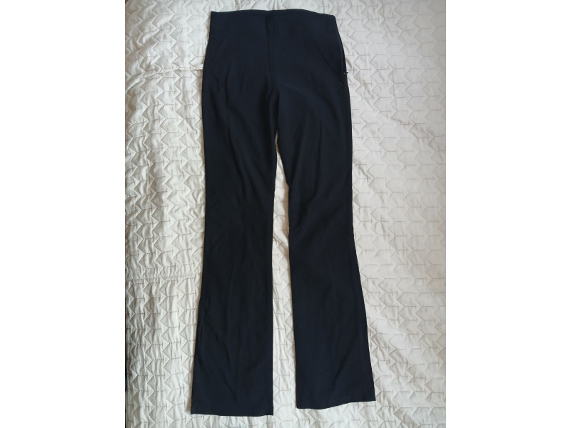 Orsay crne uske pantalone zvoncare, M-L
