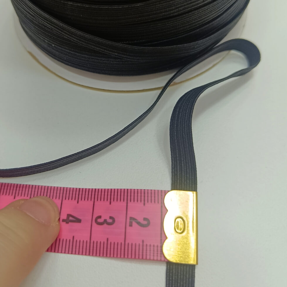 Lastiš crni 8mm