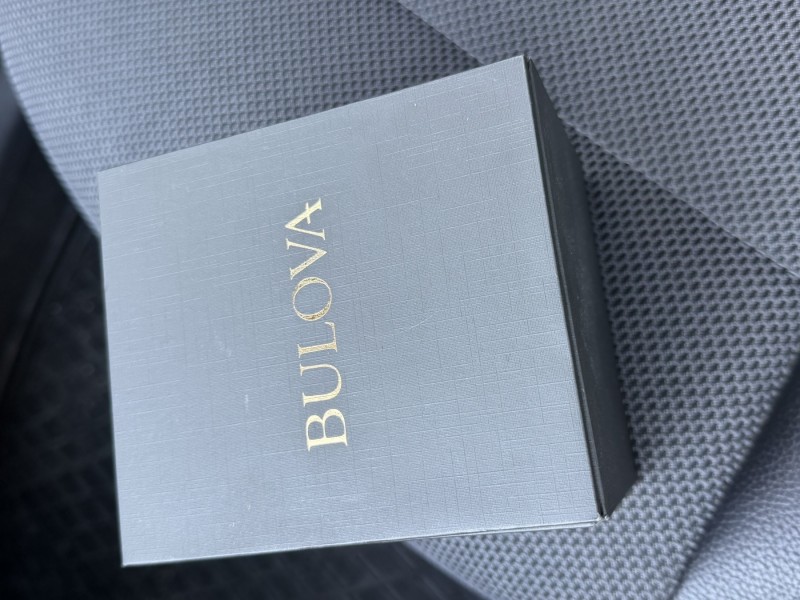 Bulova kutija za sat