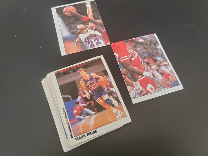 LOT SLICICA ZA ALBUM AMERICAN PRO BASKETBALL USA 1994.