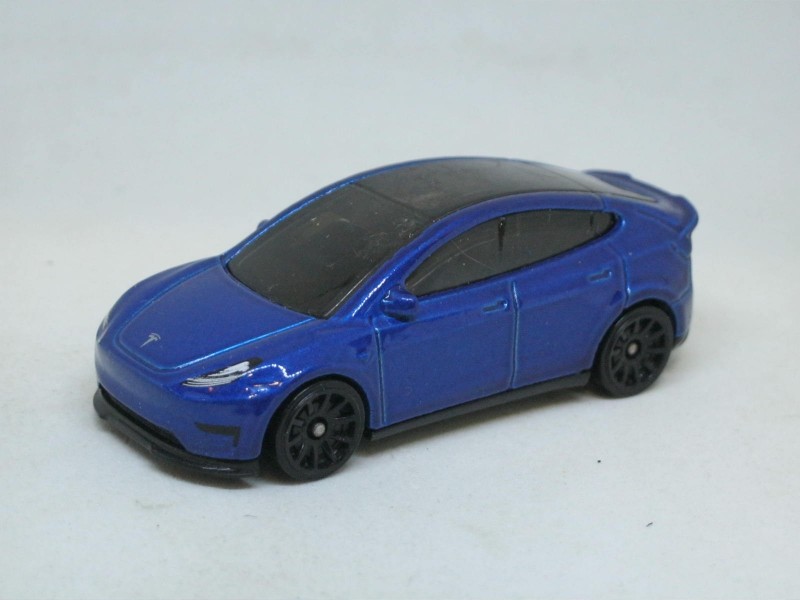 hot wheels tesla model Y