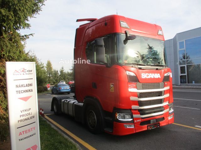 Scania S450 tegljač