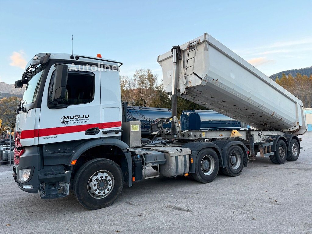 Mercedes-Benz Arocs 2642 6X4 BL tegljač + poluprikolica kipera